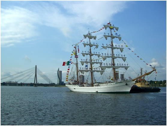 Buque Escuela Velero Cuauhtémoc visita Riga